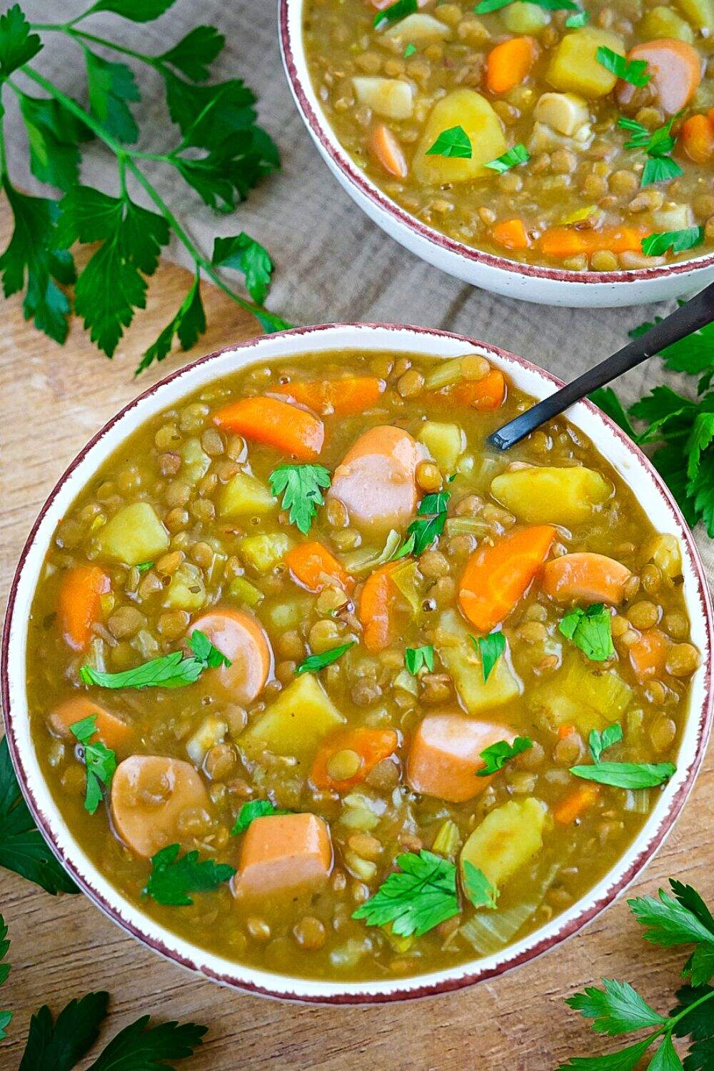 Omas Linsensuppe mit Würstchen - Leckere Ideen
